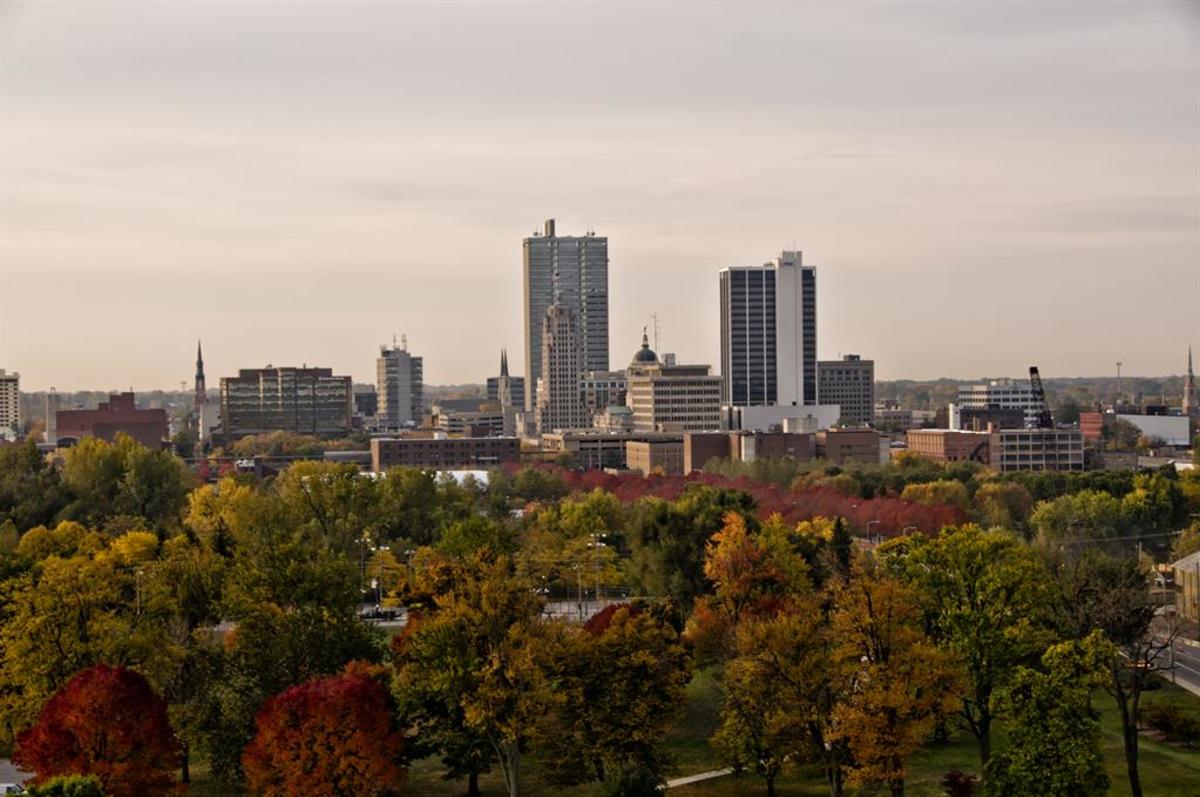 Fall Leaves Guide to Fort Wayne, Indiana | Visit Fort Wayne