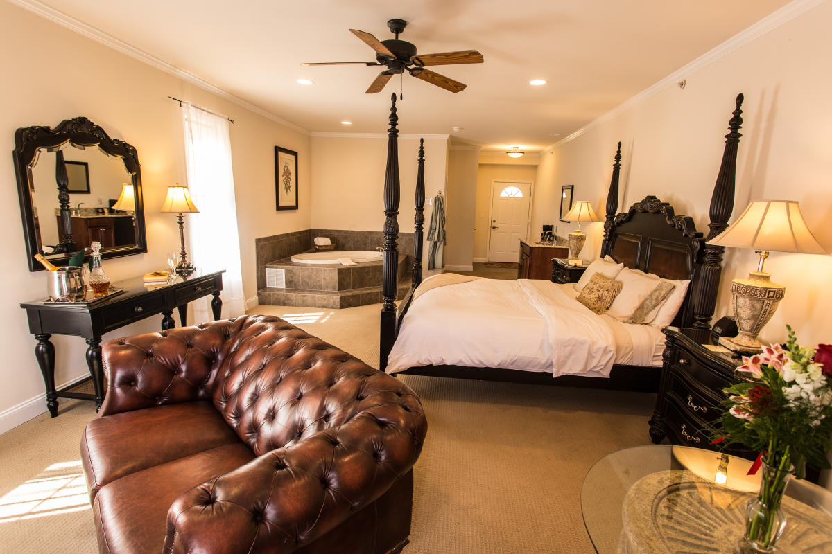 Six Reasons to Stay at a Pocono B&B/Country Inn
