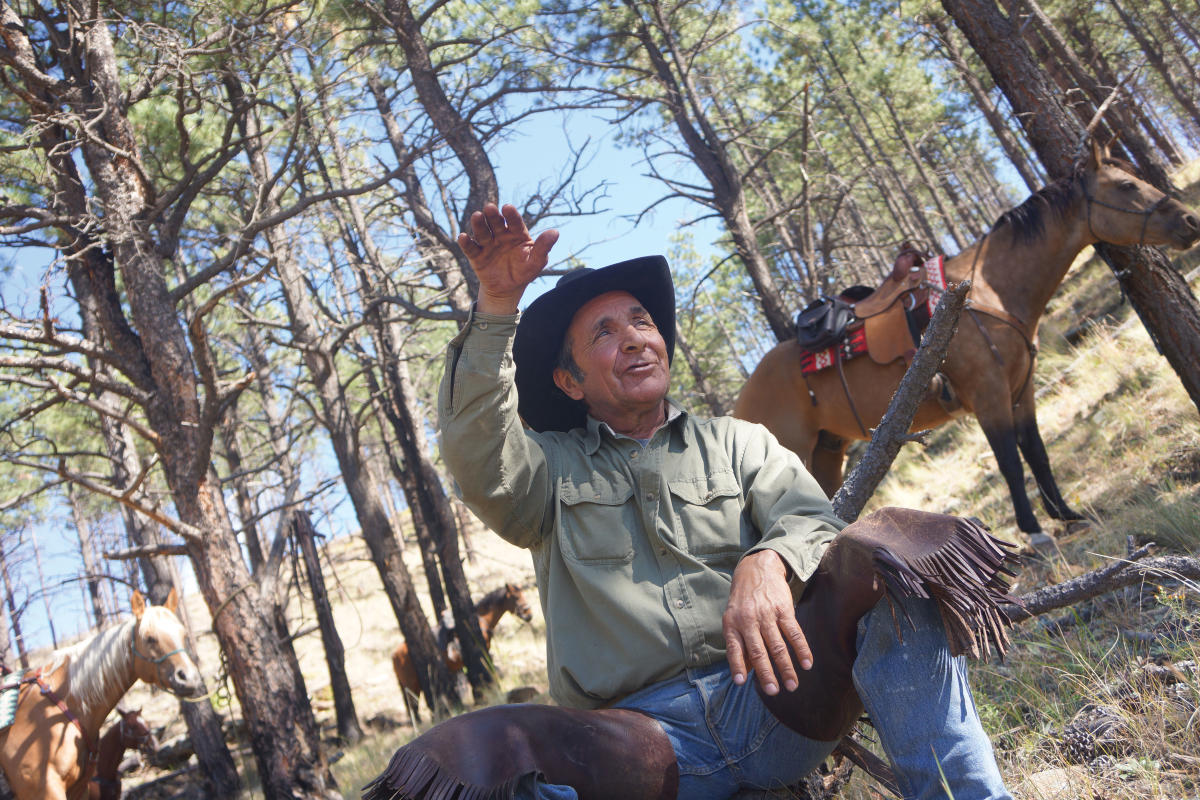 Hiking is life in the Valle Vidal