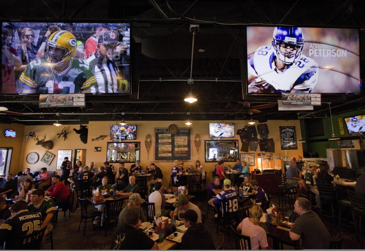 Sports Bars in Rochester MN to Catch the Game