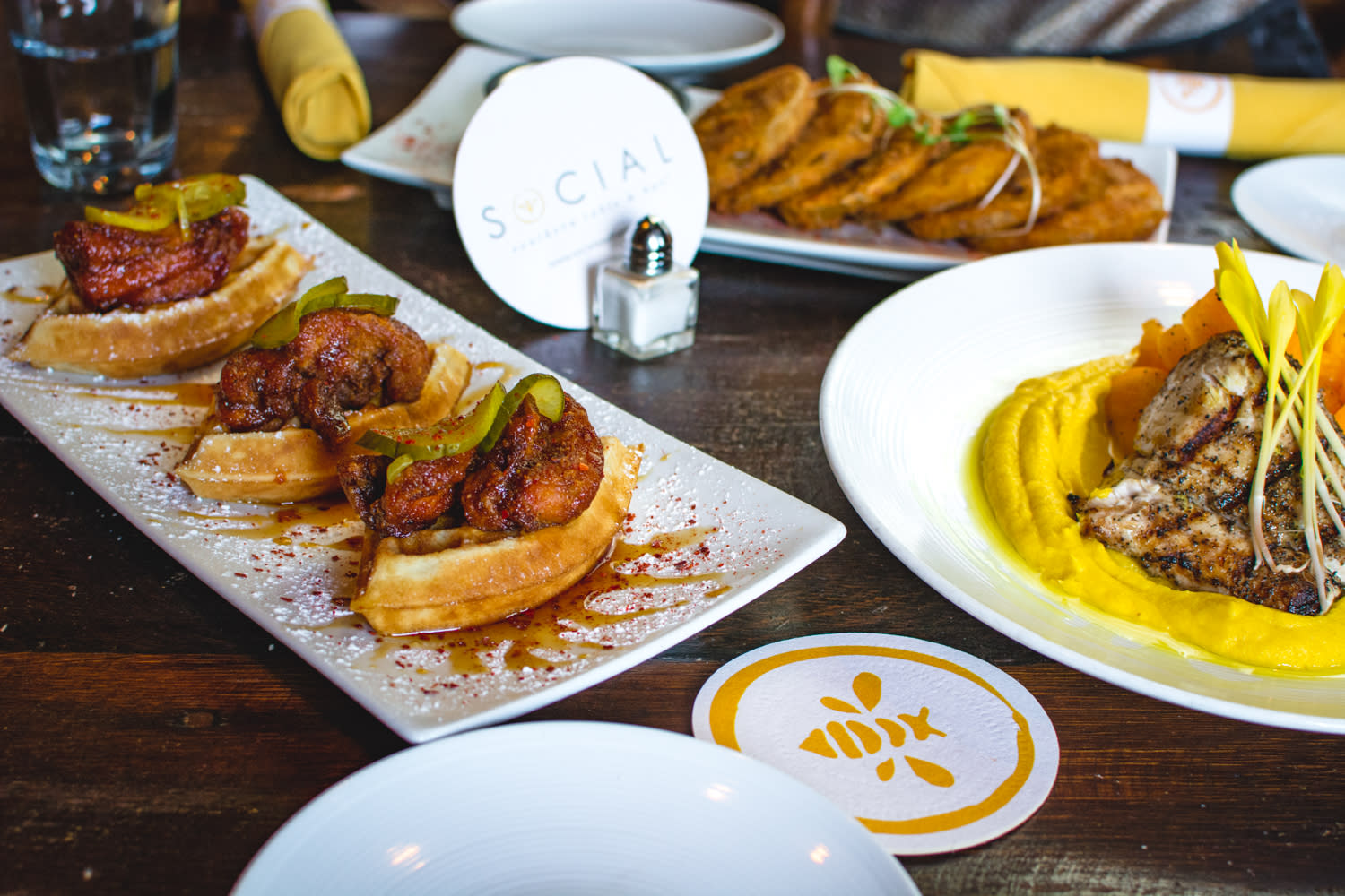 EatLafayette: Social Southern Table & Bar