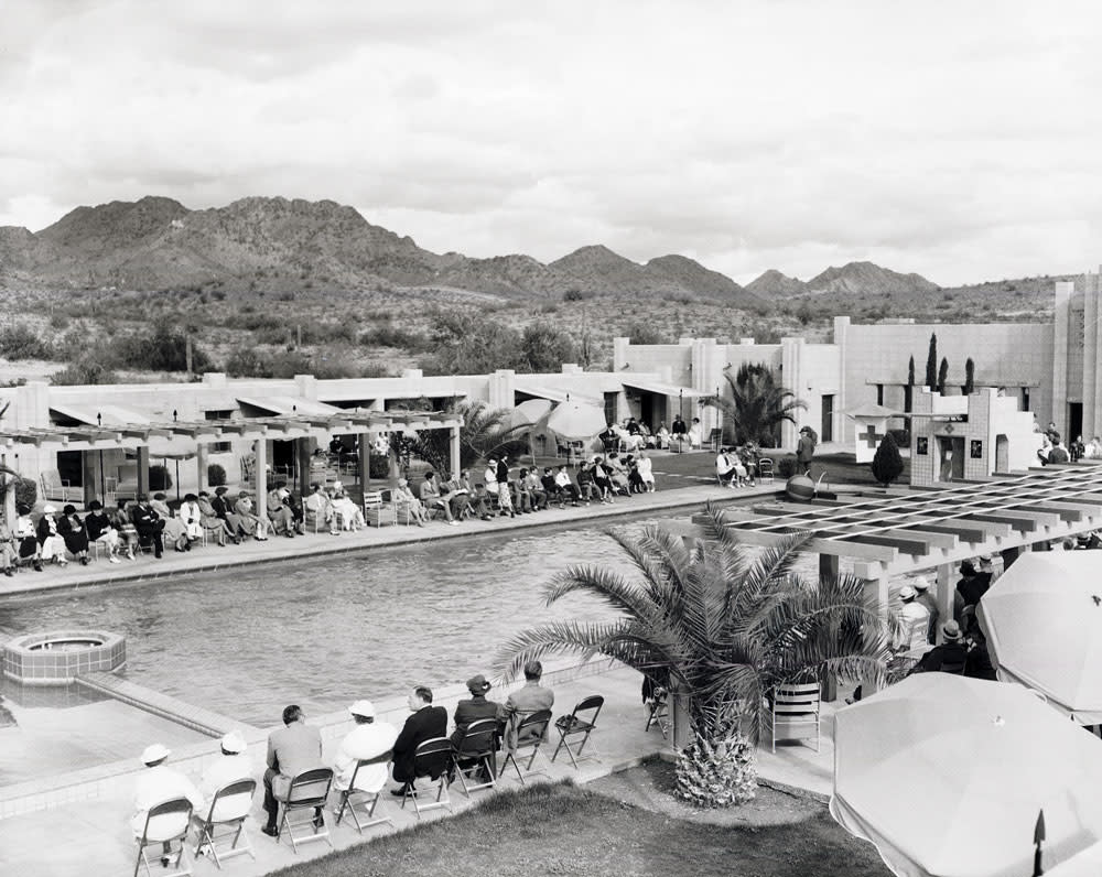 The Catalina Pool at the Arizona Biltmore | VisitPhoenix.com