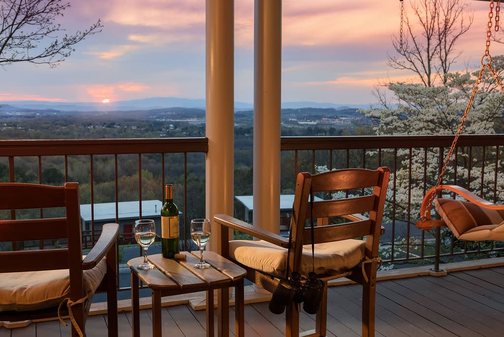 The Virginia Is For Lovers Romantic Getaway Guide