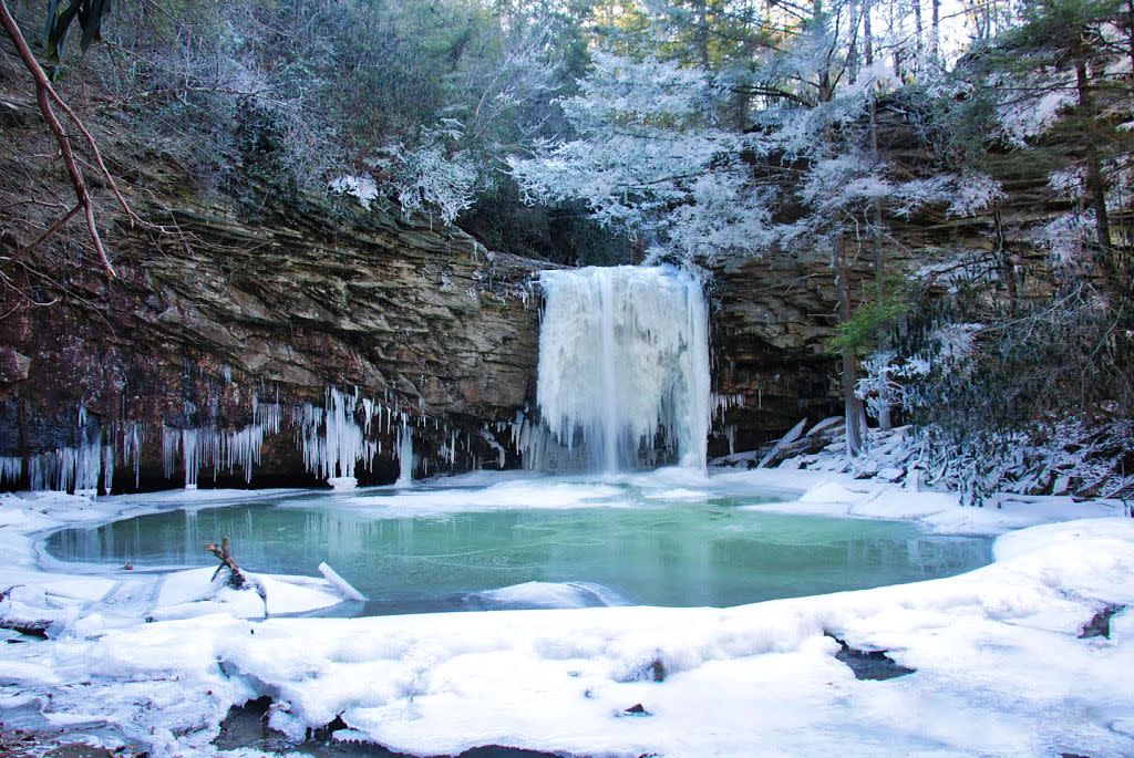 The 18 Best Winter Hikes in Virginia