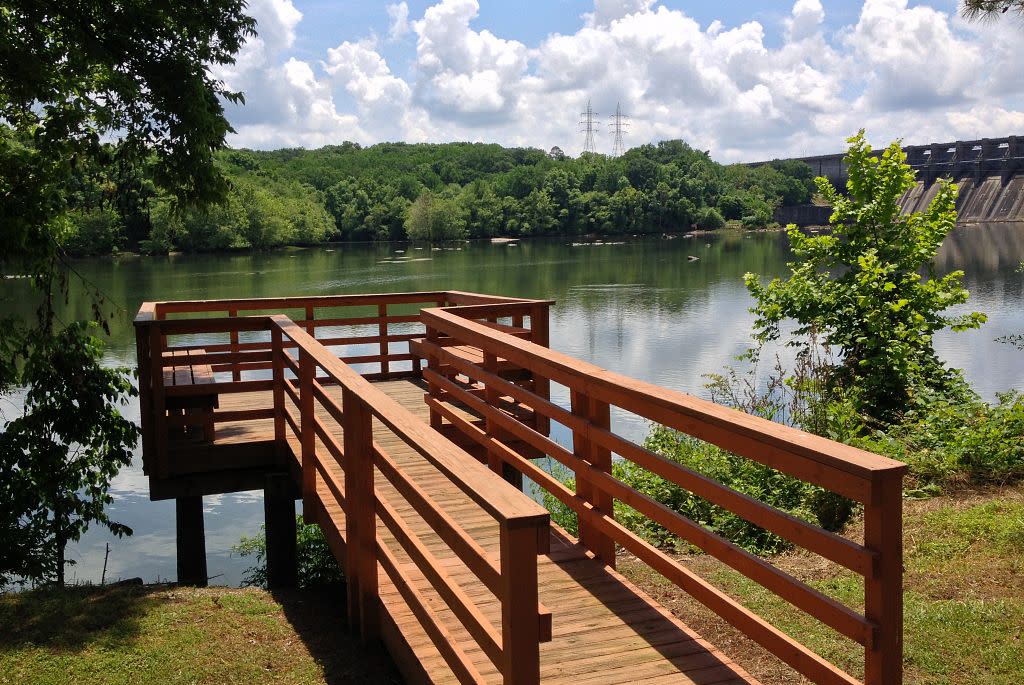 7 Lesser-Known Waterfront Destinations for Your Summer Vacation