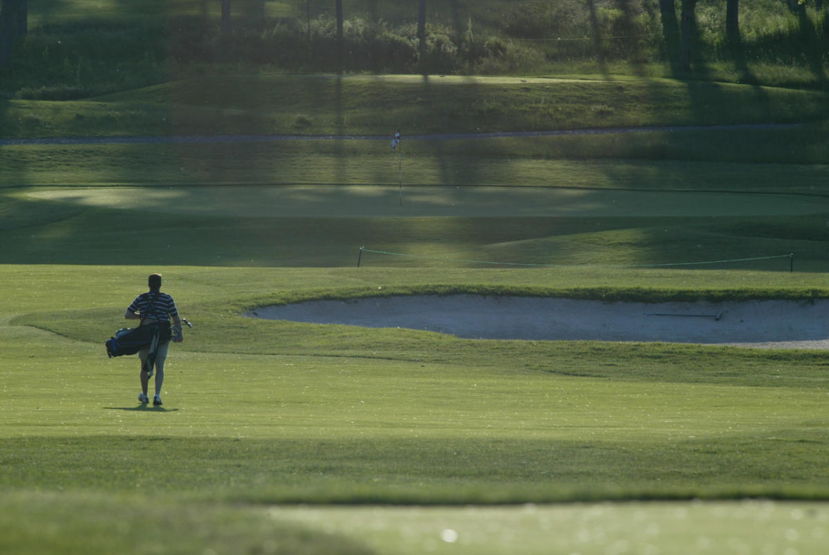 Ravenwood Golf Club