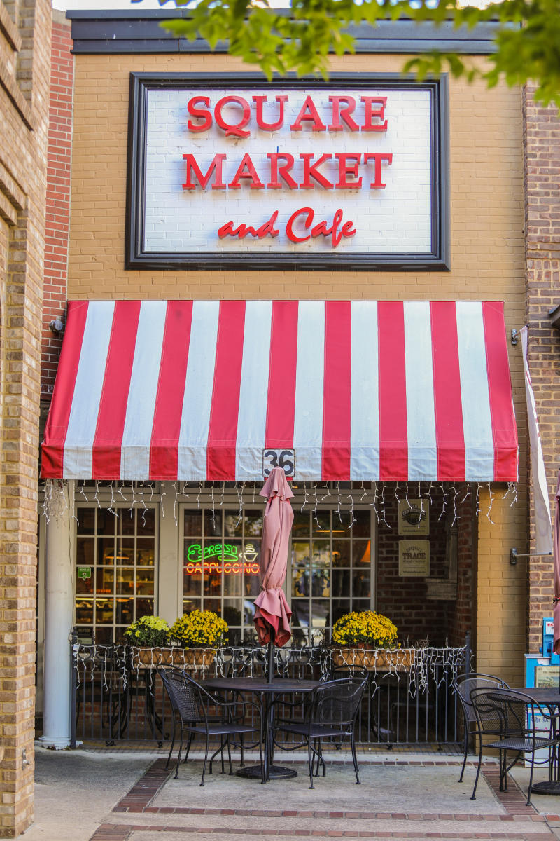 Square Market & Cafe