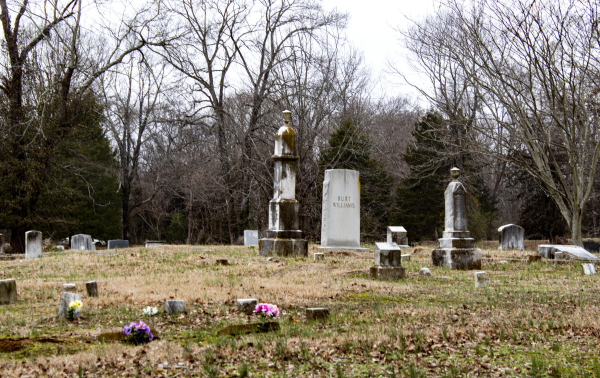 Golden Hill Cemetery