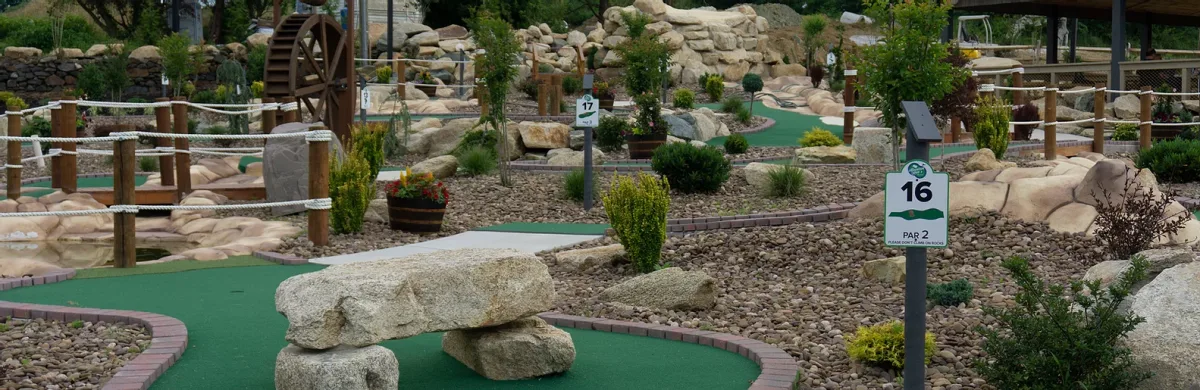 Mountain Run Mini Golf