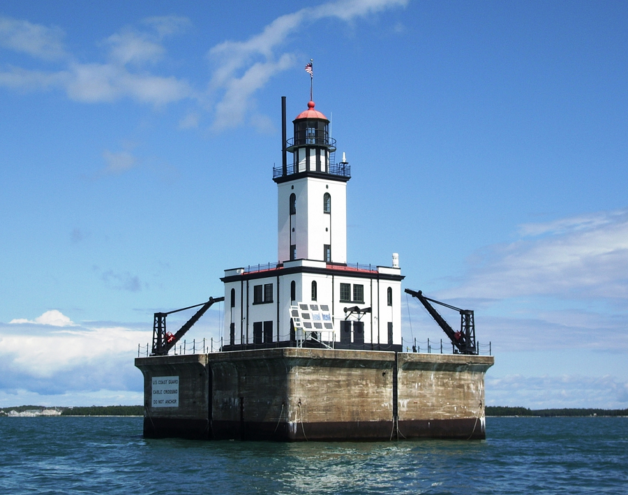DeTour Reef Light