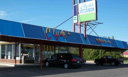 Clyde's Drive-In No 3 - St Ignace