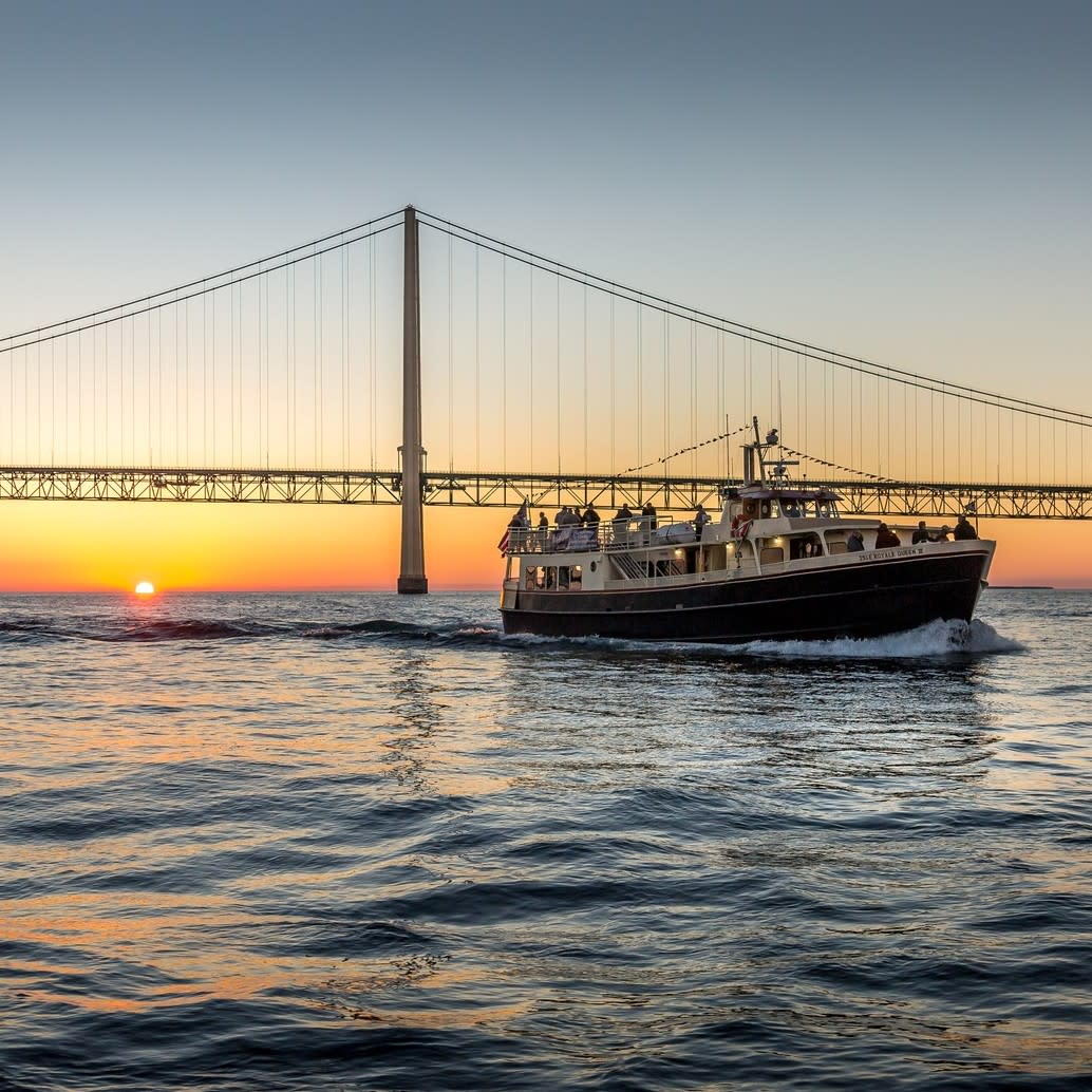 Sip n' Sail Cruises | Michigan's Upper Peninsula Travel & Recreation ...