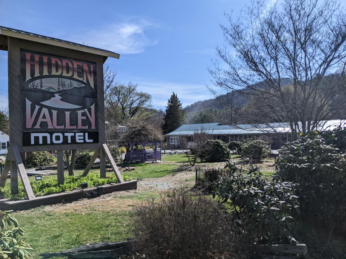 Hidden Valley Motel