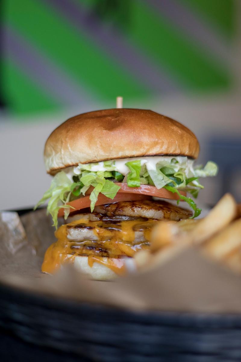 Mamo Burger Bar