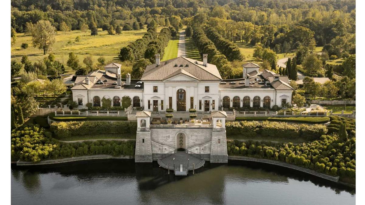 RH Indianapolis - The Gallery at the DeHaan Estate | Indianapolis, IN