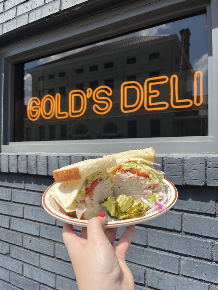 Gold's Deli