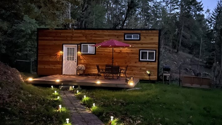 Tiny House BnB - Mountain Retreat