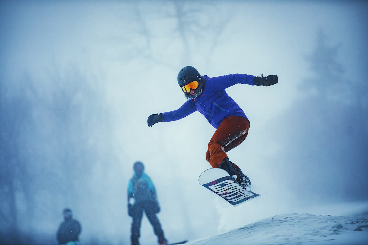 Smith / 686 Shred for the Cup Rail Jam