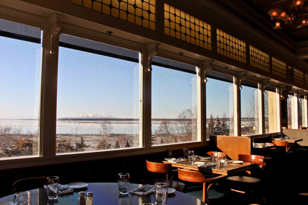 Simon & Seafort's Saloon & Grill