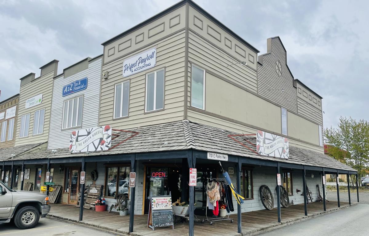 The Wagon Wheel Marketplace