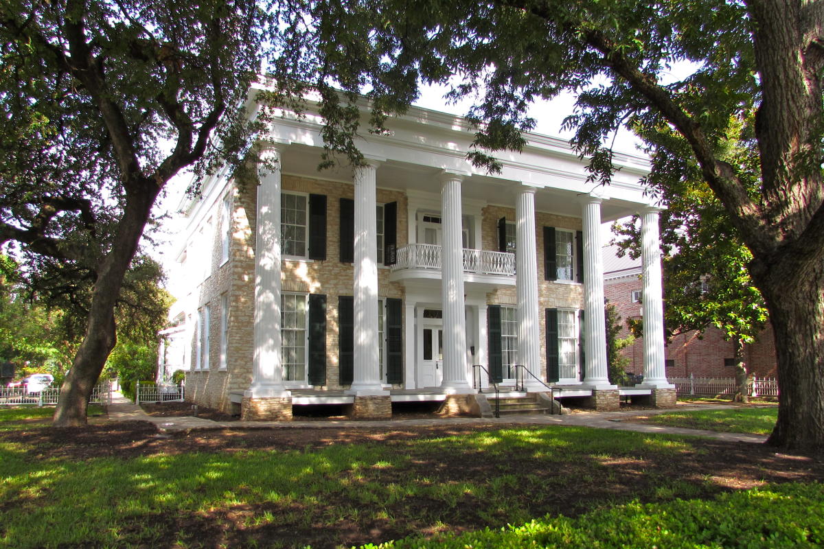 The Neill-Cochran House Museum