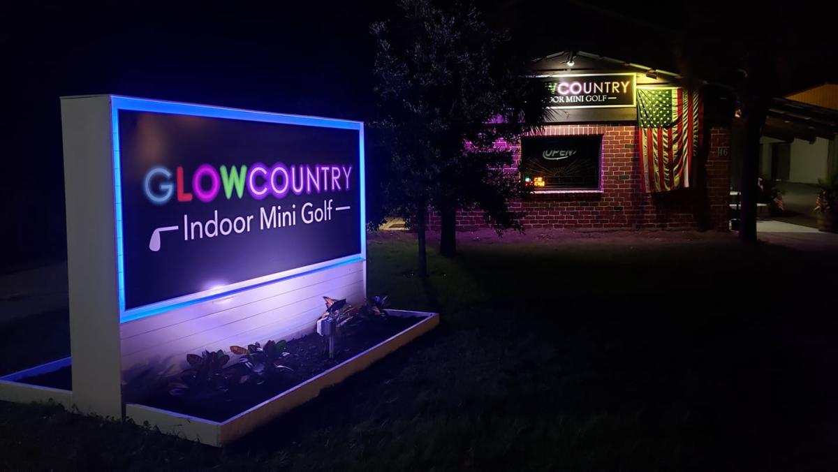 Glowcountry Indoor Mini Golf