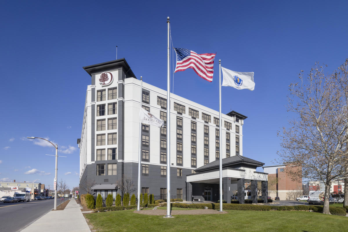 DoubleTree by Hilton Boston Logan Airport Chelsea - Chelsea MA, 02150