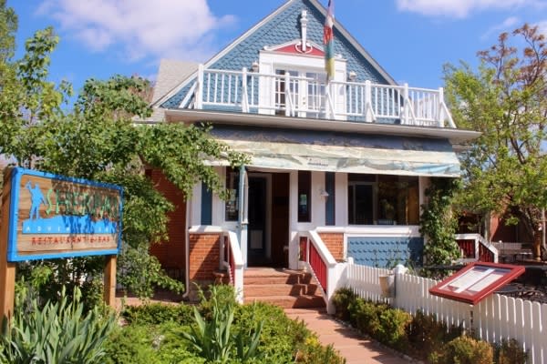 Sherpa's Adventure Restaurant & Bar