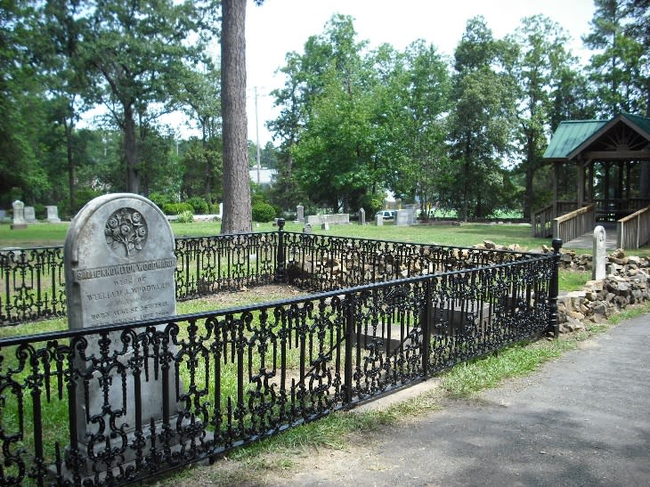 Old Chapel Hill Cemetery