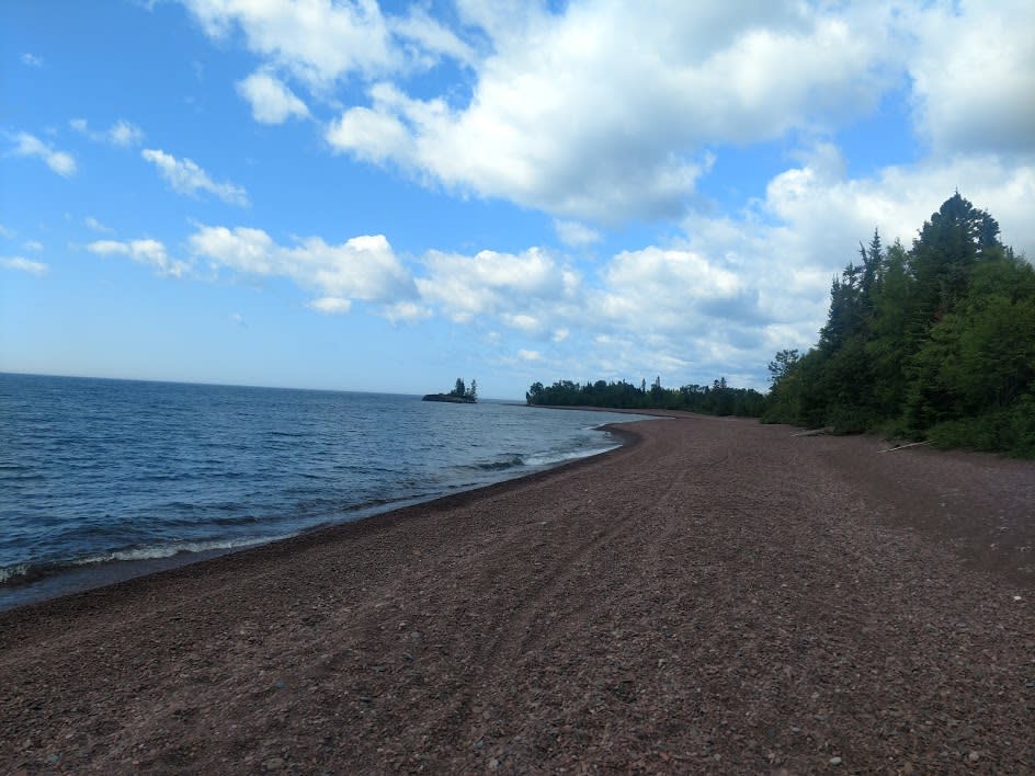 Twelve Mile Rock - Cottage on the Big Lake