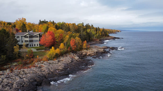 Three Points Lodge on Lake Superior