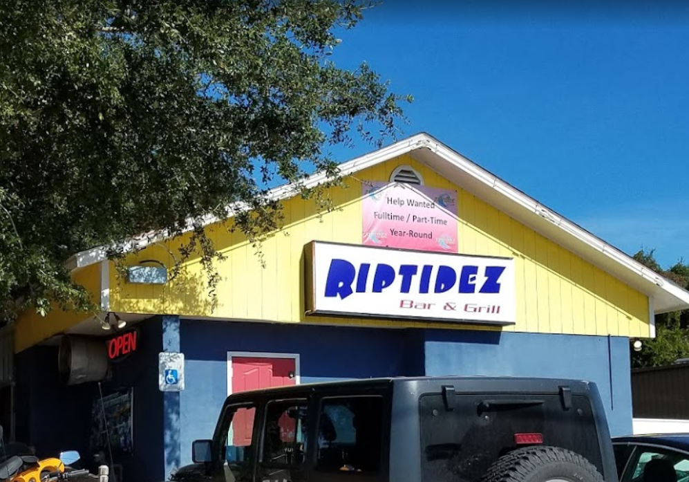 Riptidez Bar & Grill Cedar Point | Cedar Point, NC