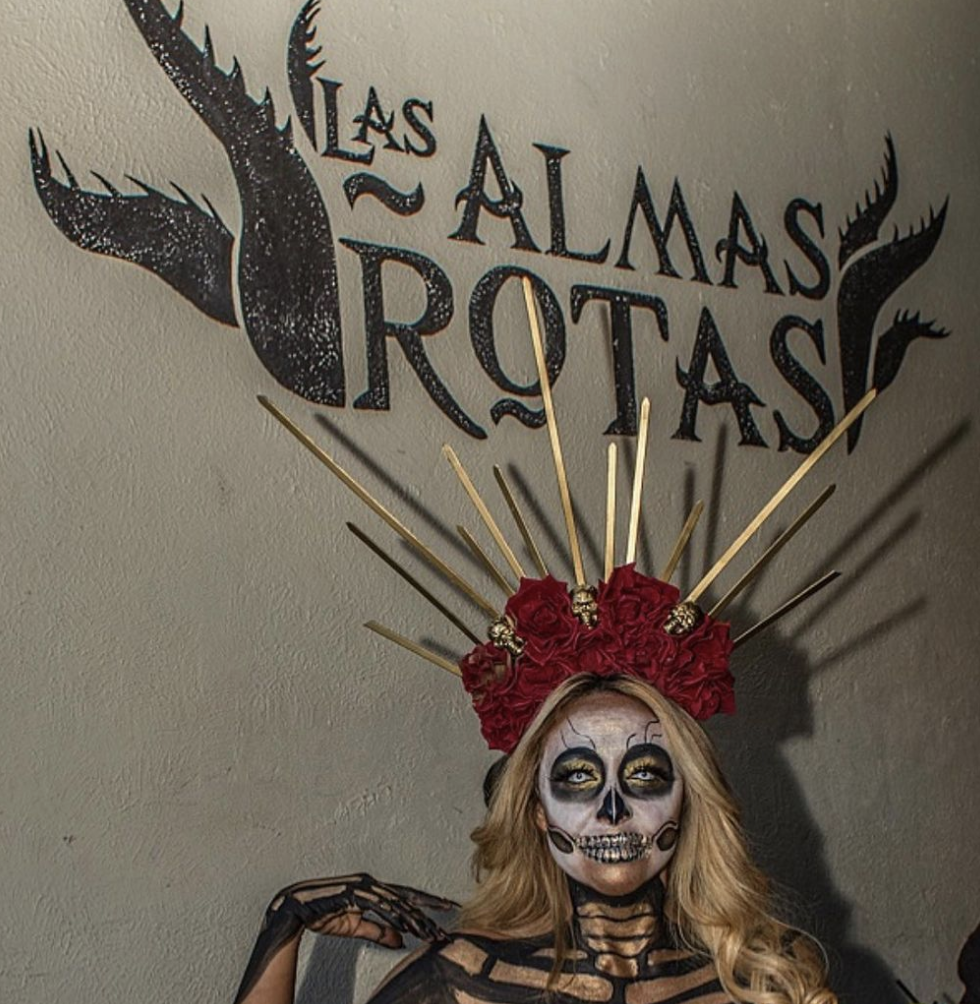 Las Almas Rotas Día de Muertos Celebration