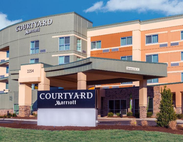 Courtyard by Marriott (Somerset)