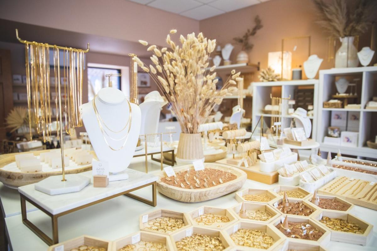 Hello Adorn | Eau Claire, WI 54701