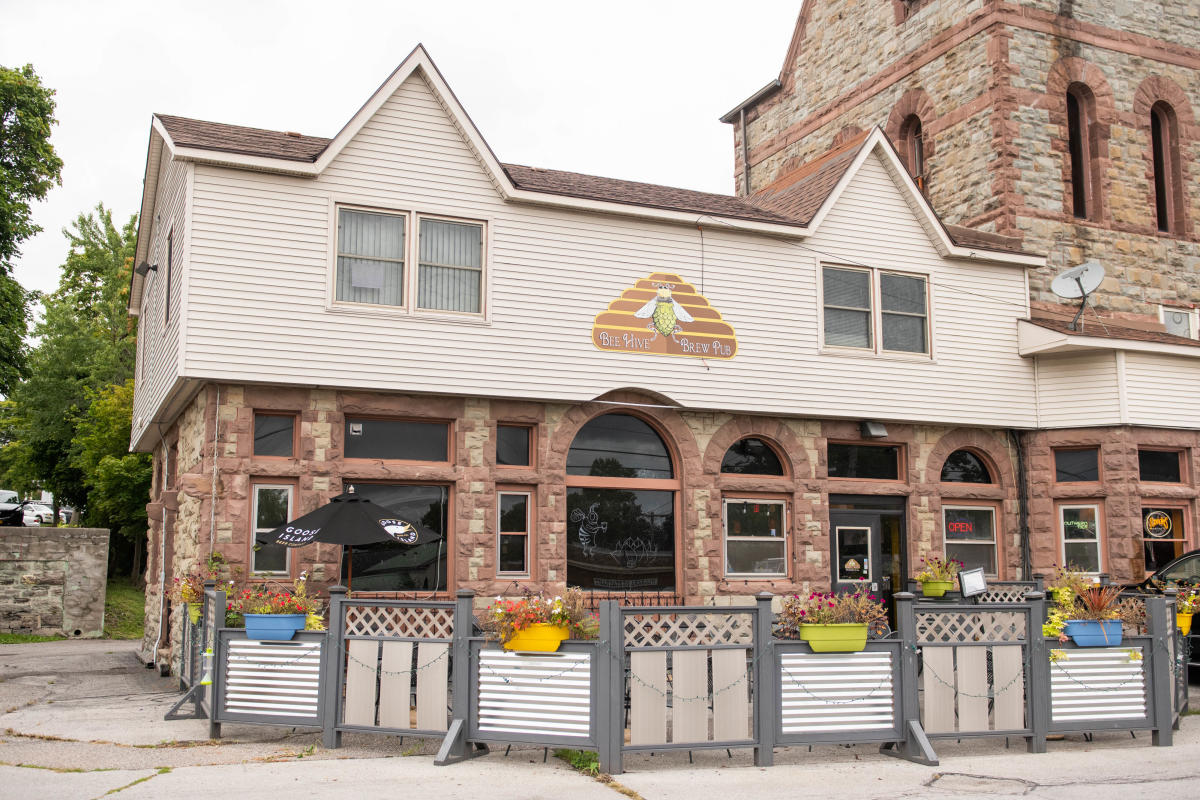 Beehive Brew Pub beehive-brew-pub