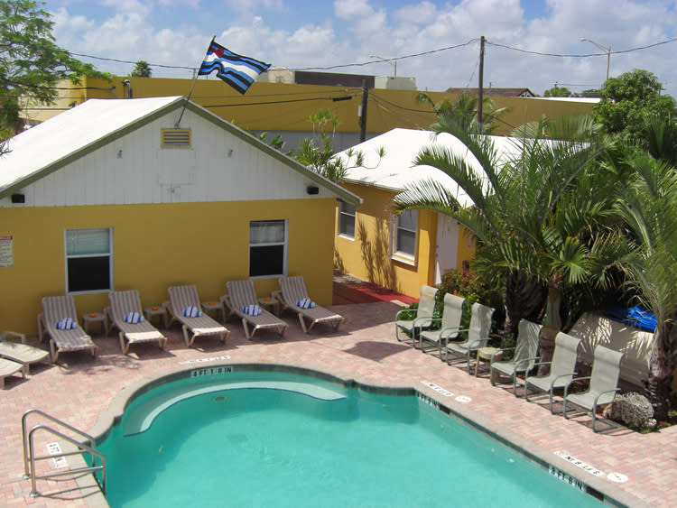 INN LEATHER GUEST HOUSE