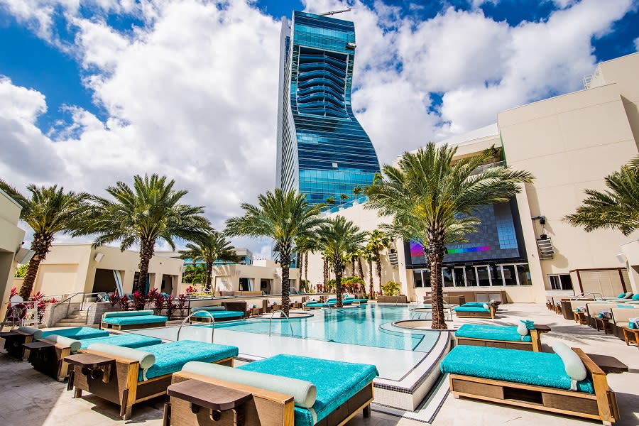 DAER DAYCLUB/NIGHTCLUB