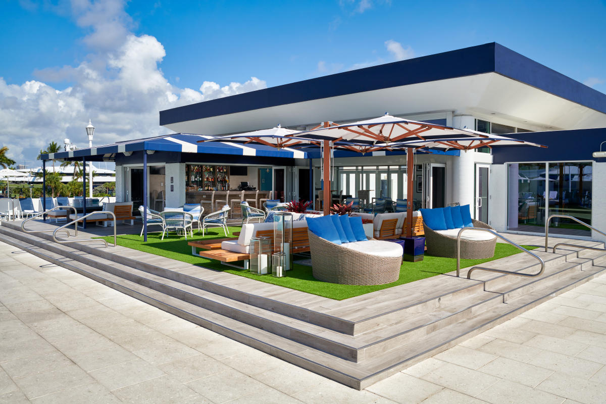 HIGH TIDE LOUNGE