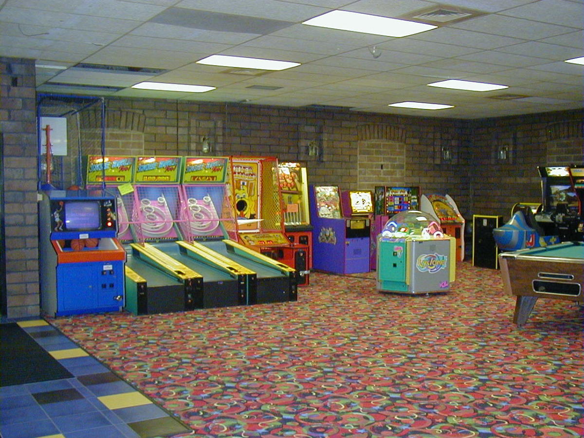 Ashwaubenon Bowling Alley & Family Fun Center