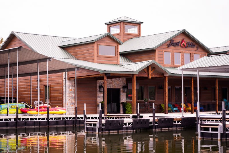 Burnt Cabin Marina & Resort | Green Country Oklahoma | Official Site