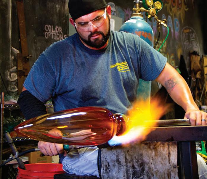 Tulsa Glassblowing School | Green Country Oklahoma | Official Site