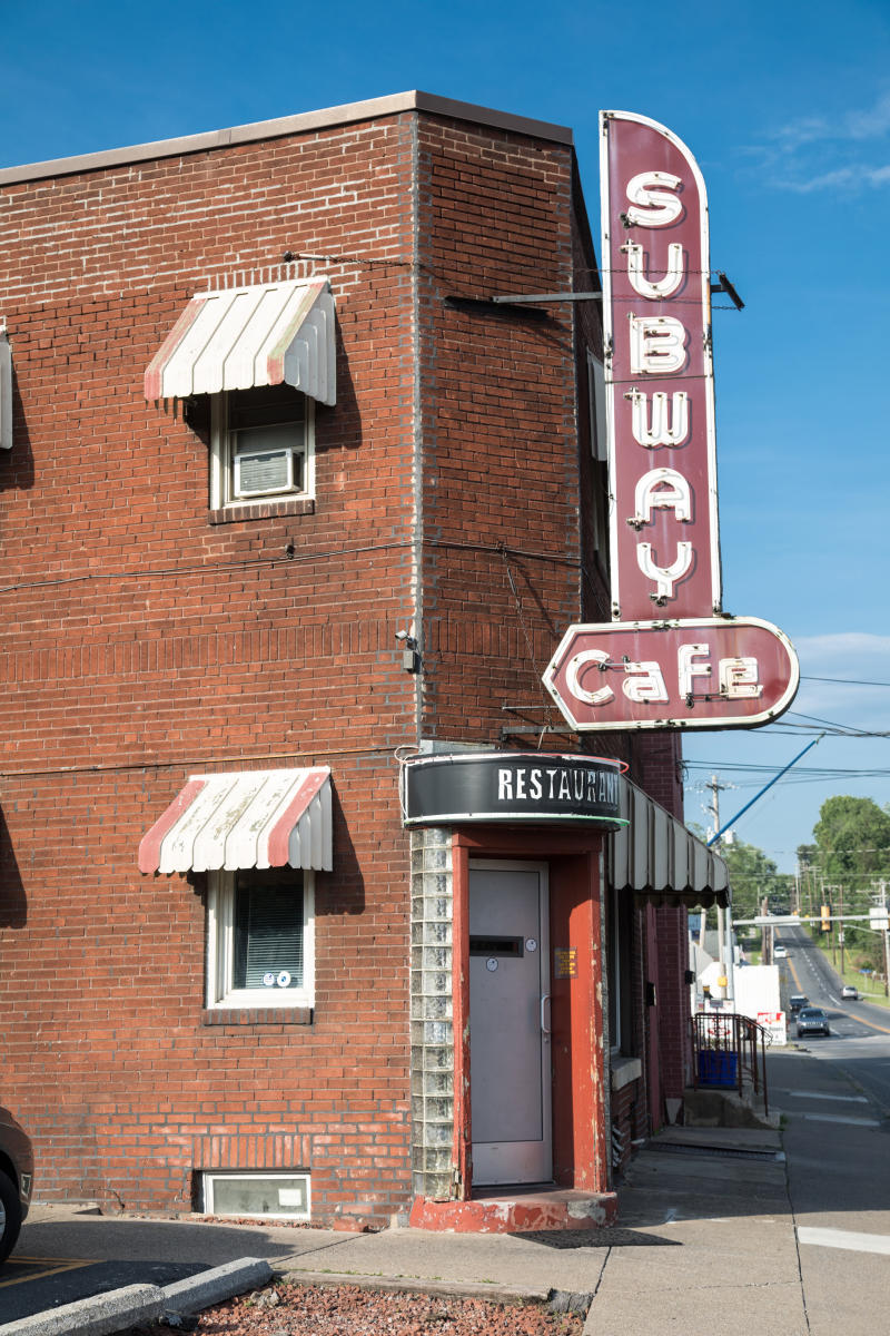 Subway Café