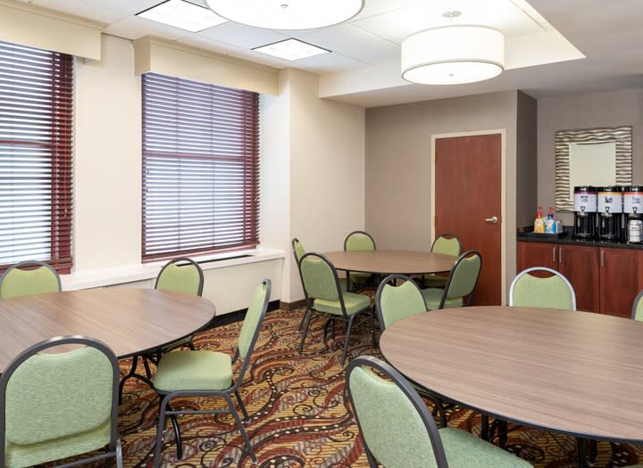 Hampton Inn Indianapolis Downtown