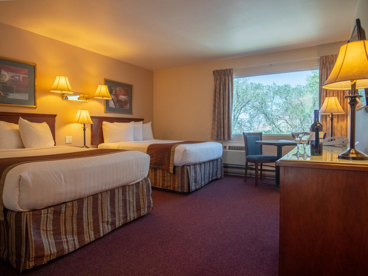 Scott's Inn & Restaurant