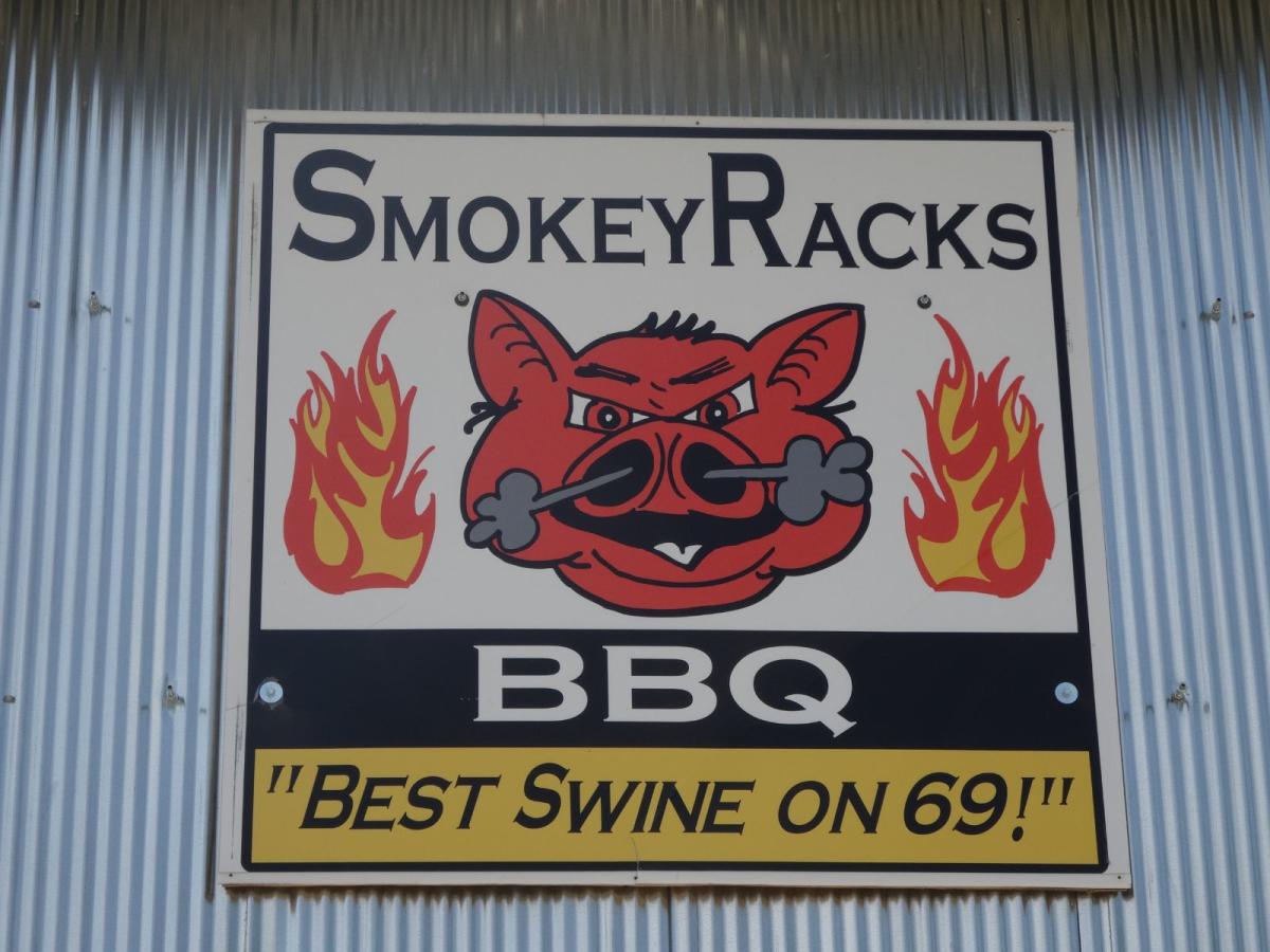 Smokey Racks BBQ - Pittsburg KS, 66762