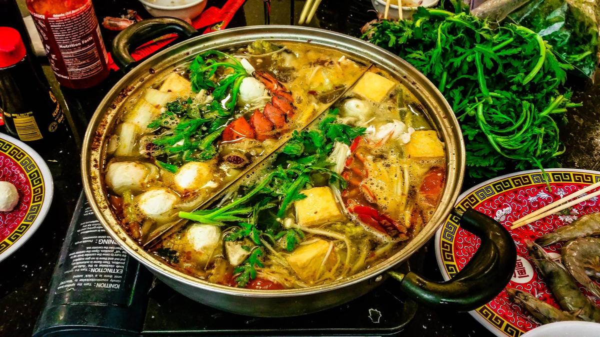 Chen's Chinese Restaurant - Manhattan KS, 66502