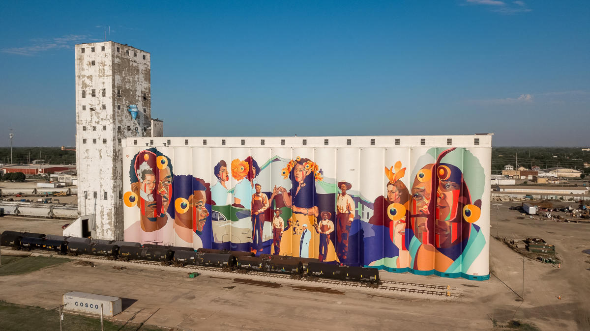Beachner Grain Elevator Mural - Wichita KS, 67214