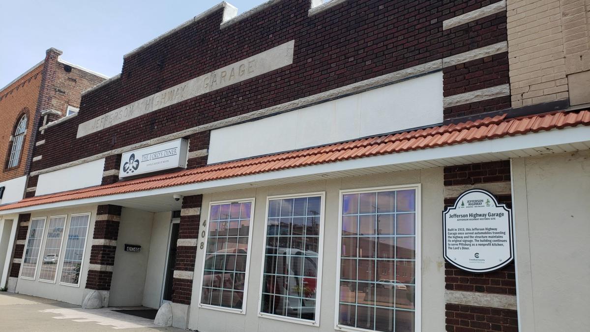 Jefferson Highway Garage - Pittsburg KS, 66762