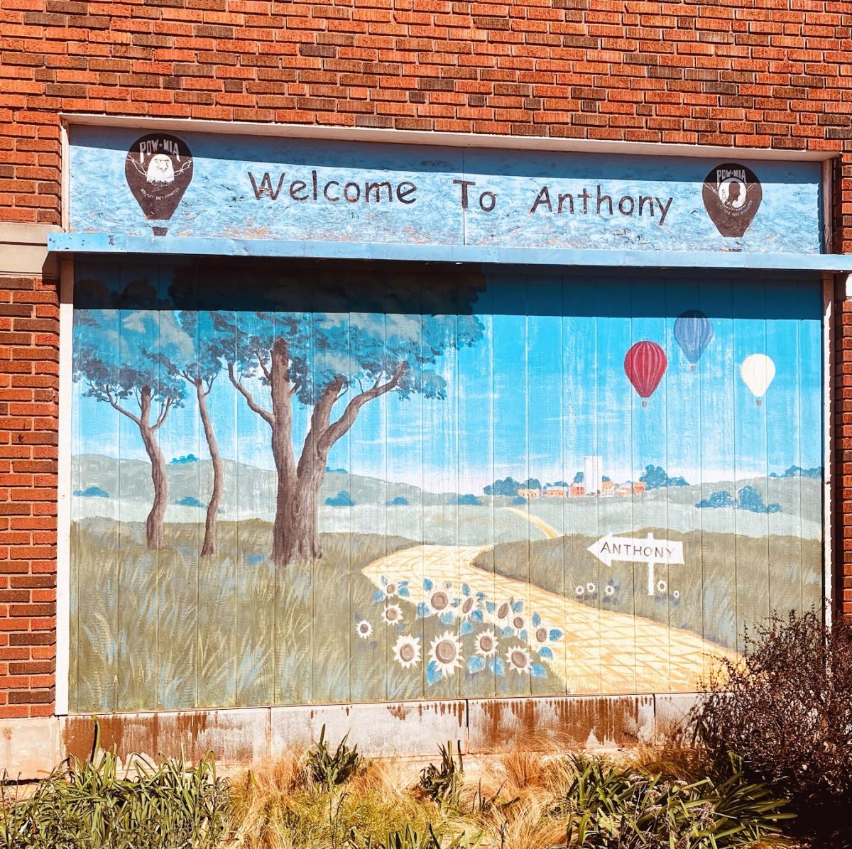Anthony Chamber of Commerce Building Mural - Anthony KS, 67003